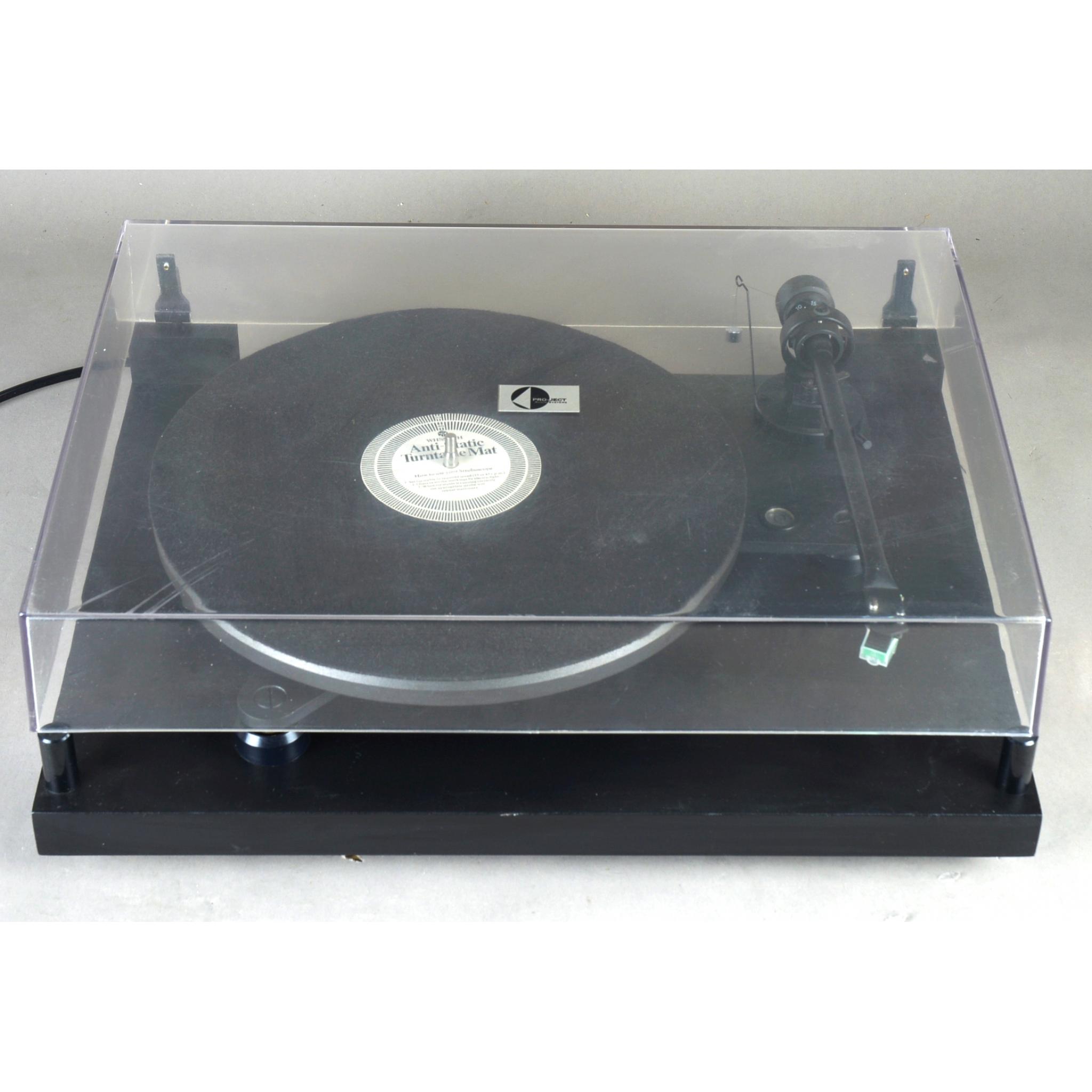 Pro-ject 6 turntable