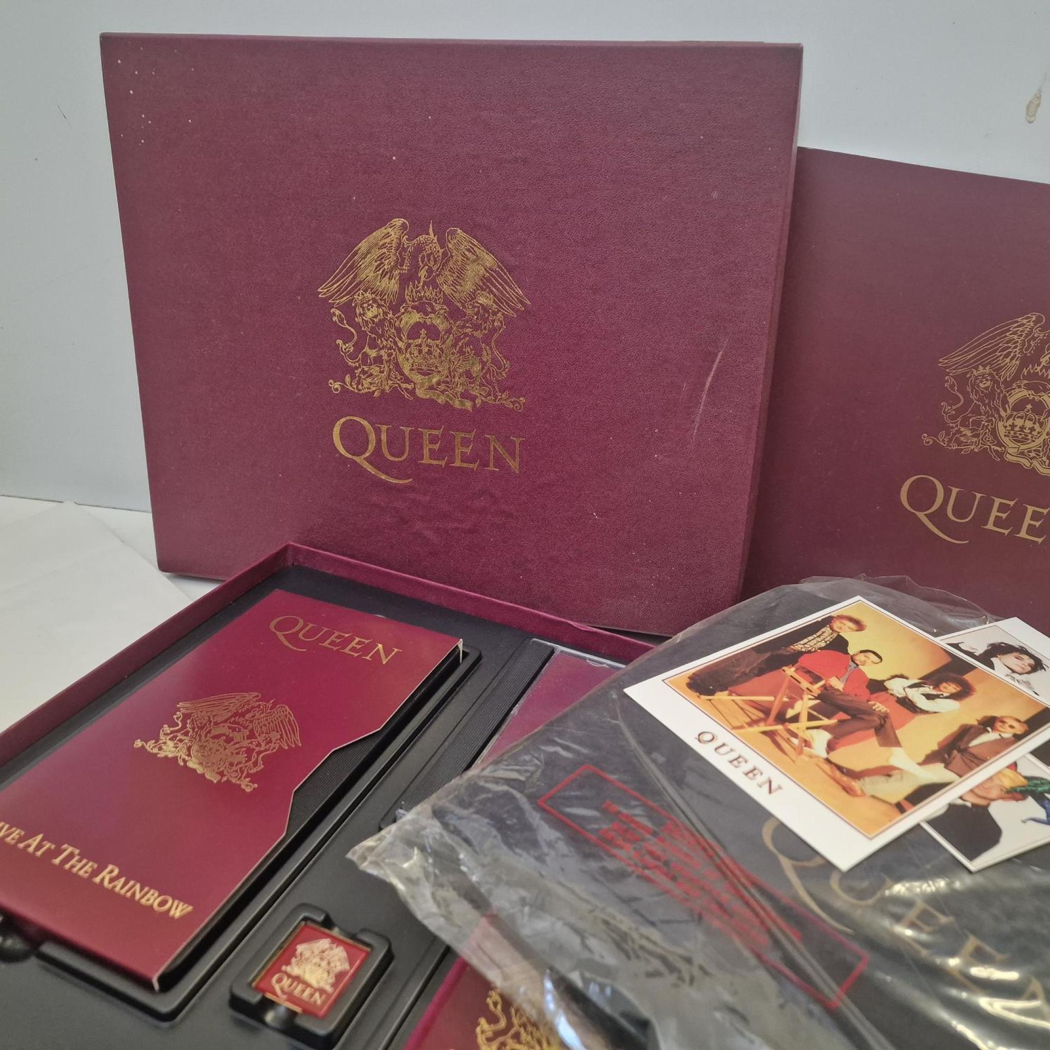 TOP COPY. QUEEN Box Of Tricks, Star Direct/Parlophone, CD/VHS, Box Set ...