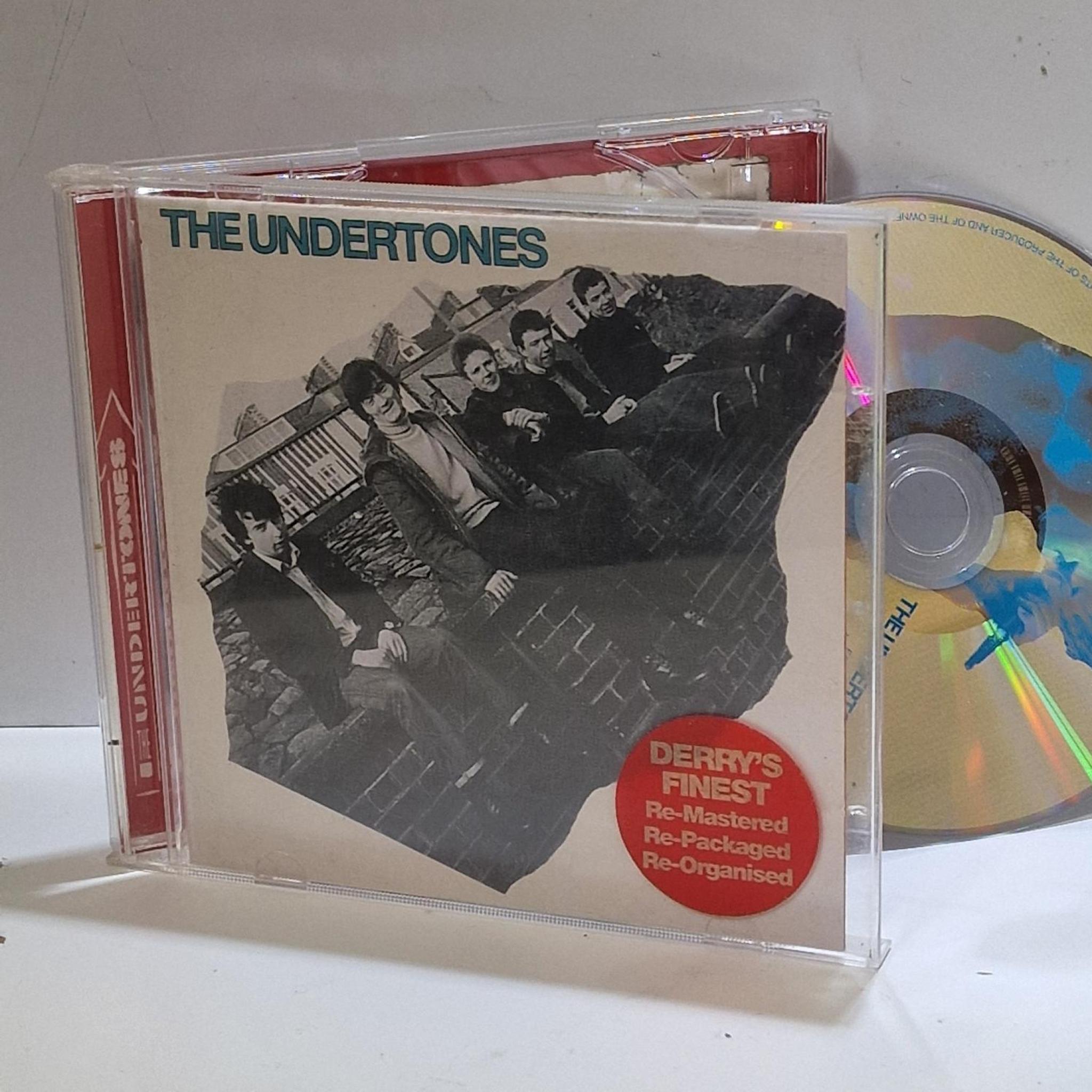 THE UNDERTONES, The Undertones, ESMCD 831, CD. MADE IN UK IN 2000 ON ...